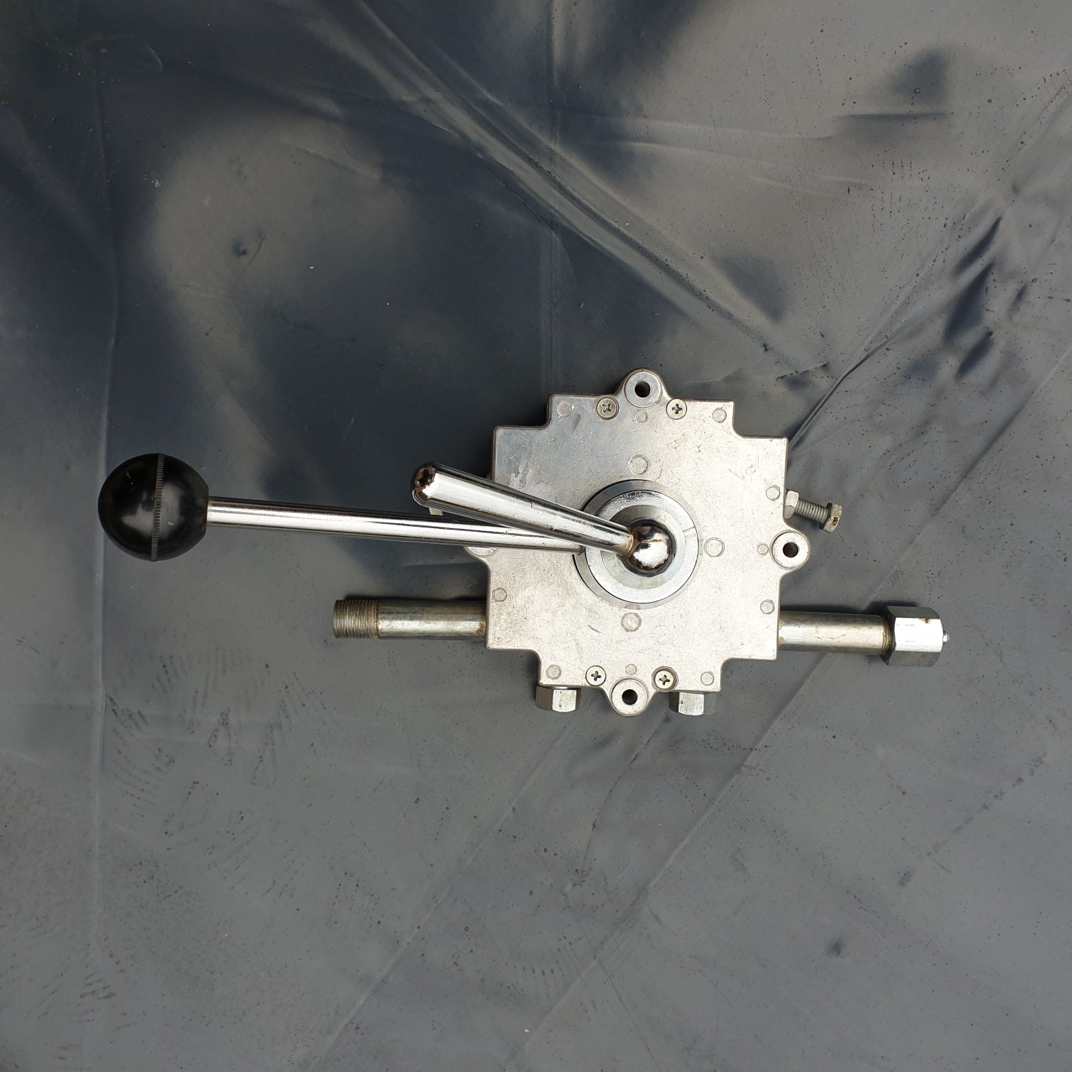 Manual Control Box Unit For Concrete Mixer Trucks | Control Lever ...