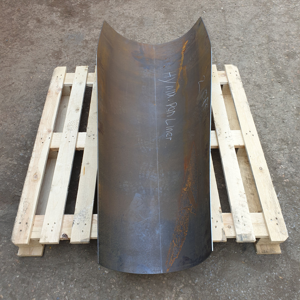 Hymix Pan Chute Liner | Main Discharge Chutes - Concrete Mixer – Mixer ...