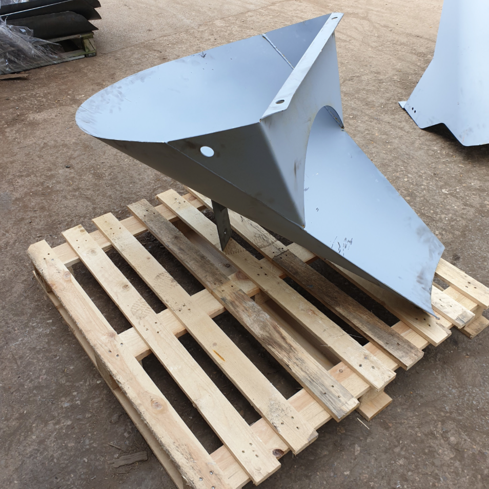 Mcphee Charge Hopper Loading Chute – Mixer Truck LTD